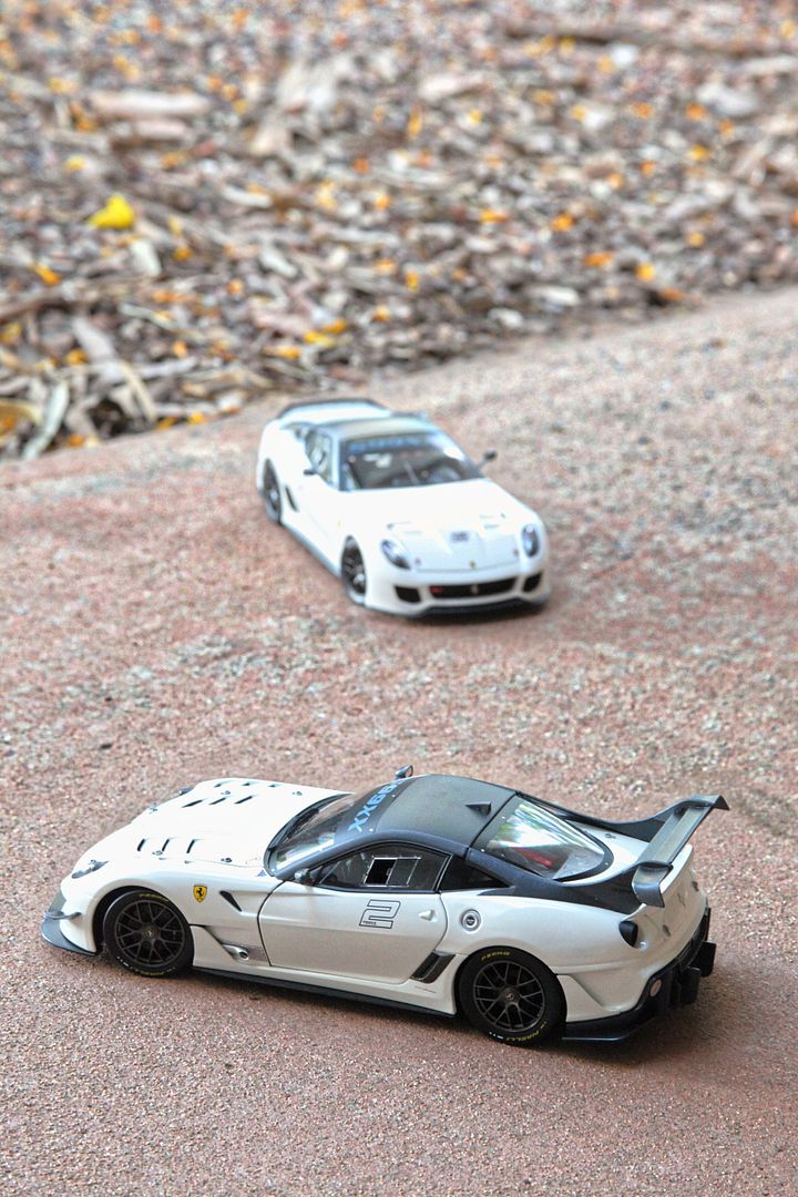 Ferrari 599XX EVO vs Ferrari 599XX (custom re-paint) | DiecastXchange Forum
