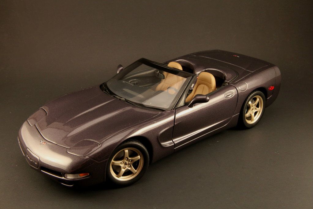 Chevrolet Corvette by UT Models | DiecastXchange Forum