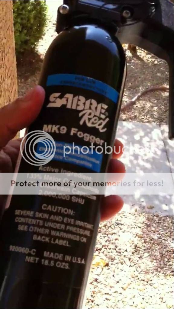 Poderoso Gas Pimienta Sabre Red Mk9 Fogger 18.5 Ozs + Carnet - $ 389. ...